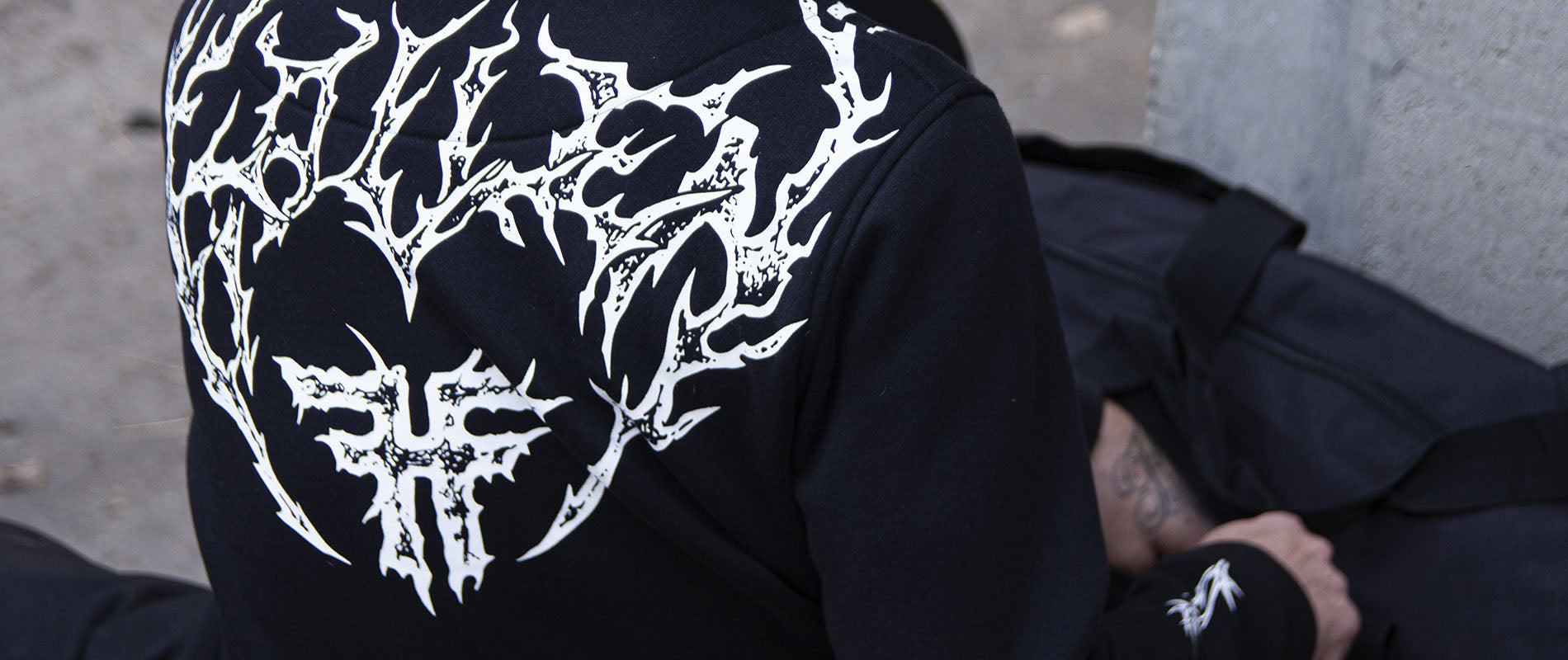 ROPA – Fallenfootwear-AR